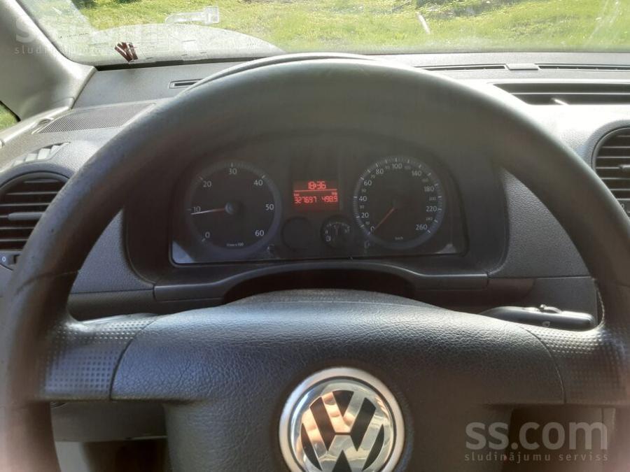 White Volkswagen Caddy 2004 in Riga, with an engine capacity of 2.00 L and mileage of 328 thousand km for 1800 €, photo 4 on AUTOMOTO.COM.LV