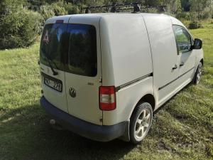 White Volkswagen Caddy 2004 in Riga, with an engine capacity of 2.00 L and mileage of 328 thousand km for 1800 €, photo 6 on AUTOMOTO.COM.LV