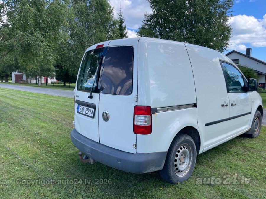 White Volkswagen Caddy 2004 in Tallinn, with an engine capacity of 2.00 L and mileage of 40 thousand km for 1800 €, photo 8 on AUTOMOTO.COM.LV