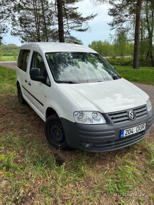 Белый Фольксваген Кадди 2007 в Таллин, объемом двигателя 1.90 л и пробегом 292 тыс. км за 3900 €, фото 3 на AUTOMOTO.COM.LV