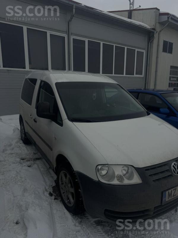 White Volkswagen Caddy 2007 in Valmiera, with an engine capacity of 1.90 L and mileage of 631 thousand km for 2500 €, photo 3 on AUTOMOTO.COM.LV