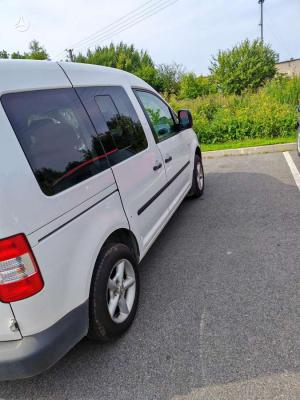 White Volkswagen Caddy 2008 in Klaipeda, with an engine capacity of 2.00 L and mileage of 158 thousand km for 2900 €, photo 4 on AUTOMOTO.COM.LV