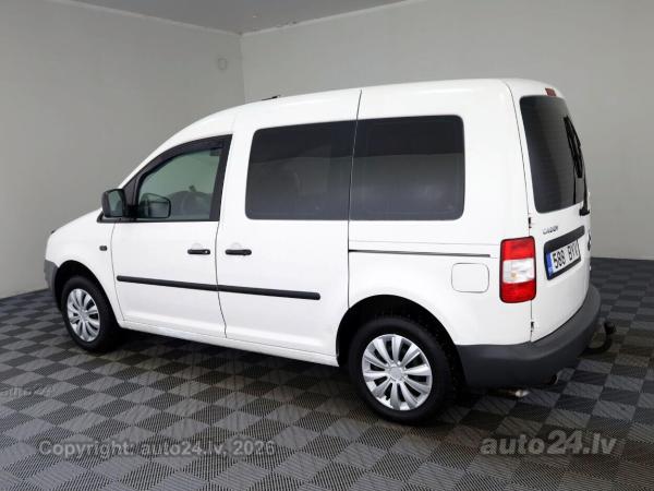 Balts Volkswagen Caddy 2009 Tallina, ar dzinēja tilpumu 2.00 L un nobraukumu 378 tūkst. km par 1799 €, foto 4 vietnē AUTOMOTO.COM.LV