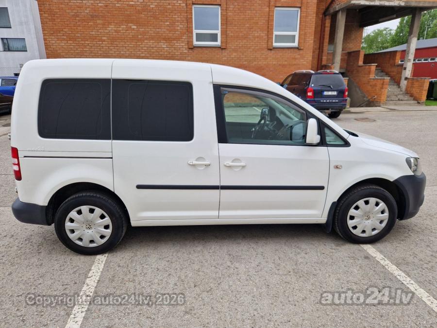 Balts Volkswagen Caddy 2011 Tallina, ar dzinēja tilpumu 1.20 L un nobraukumu 331 tūkst. km par 3700 €, foto 6 vietnē AUTOMOTO.COM.LV