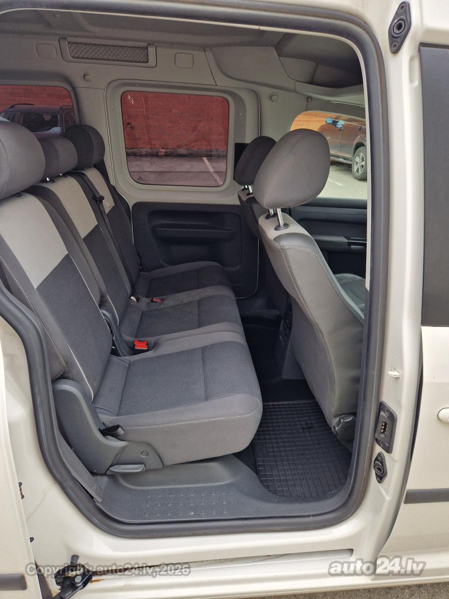 Balts Volkswagen Caddy 2011 Tallina, ar dzinēja tilpumu 1.20 L un nobraukumu 331 tūkst. km par 3700 €, foto 13 vietnē AUTOMOTO.COM.LV