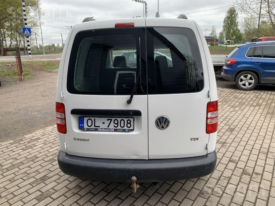 White Volkswagen Caddy 2011 in Riga, with an engine capacity of 1.60 L and mileage of 204 thousand km for 5500 €, photo 9 on AUTOMOTO.COM.LV