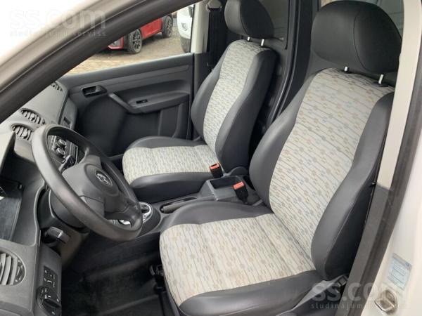White Volkswagen Caddy 2011 in Riga, with an engine capacity of 1.60 L and mileage of 204 thousand km for 5500 €, photo 10 on AUTOMOTO.COM.LV