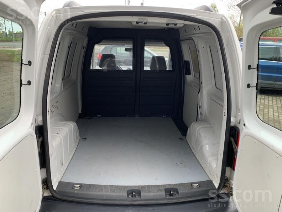 White Volkswagen Caddy 2011 in Riga, with an engine capacity of 1.60 L and mileage of 204 thousand km for 5500 €, photo 18 on AUTOMOTO.COM.LV