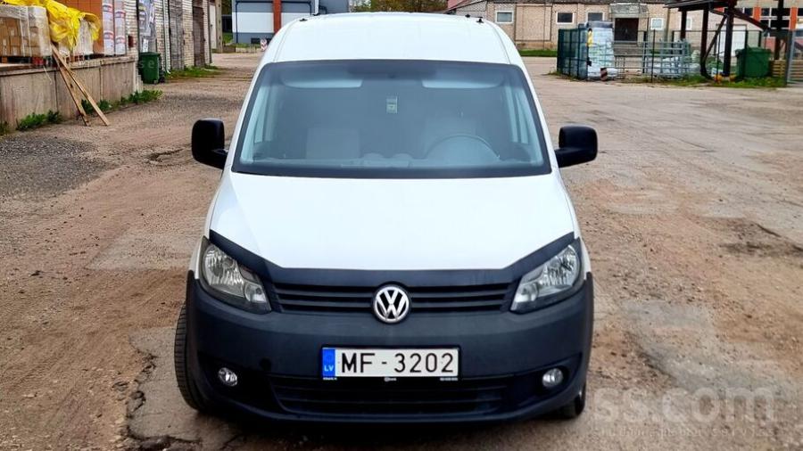 White Volkswagen Caddy 2011 in Cesis, with an engine capacity of 1.60 L and mileage of 386 thousand km for 3700 €, photo 3 on AUTOMOTO.COM.LV