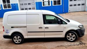 White Volkswagen Caddy 2011 in Cesis, with an engine capacity of 1.60 L and mileage of 386 thousand km for 3700 €, photo 5 on AUTOMOTO.COM.LV
