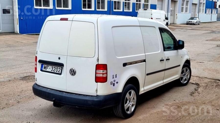 White Volkswagen Caddy 2011 in Cesis, with an engine capacity of 1.60 L and mileage of 386 thousand km for 3700 €, photo 6 on AUTOMOTO.COM.LV