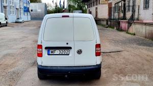 White Volkswagen Caddy 2011 in Cesis, with an engine capacity of 1.60 L and mileage of 386 thousand km for 3700 €, photo 8 on AUTOMOTO.COM.LV