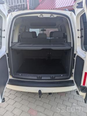 White Volkswagen Caddy 2011 in Valmiera, with an engine capacity of 2.00 L and mileage of 305 thousand km for 6800 €, photo 3 on AUTOMOTO.COM.LV