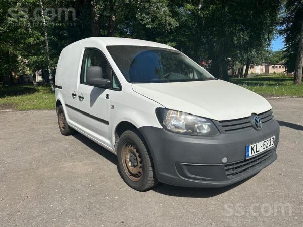 White Volkswagen Caddy 2012 in Riga, with an engine capacity of 1.60 L and mileage of 383 thousand km for 3400 €, photo 2 on AUTOMOTO.COM.LV