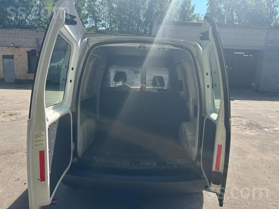 Balts Volkswagen Caddy 2012 Rīga, ar dzinēja tilpumu 1.60 L un nobraukumu 383 tūkst. km par 3400 €, foto 8 vietnē AUTOMOTO.COM.LV