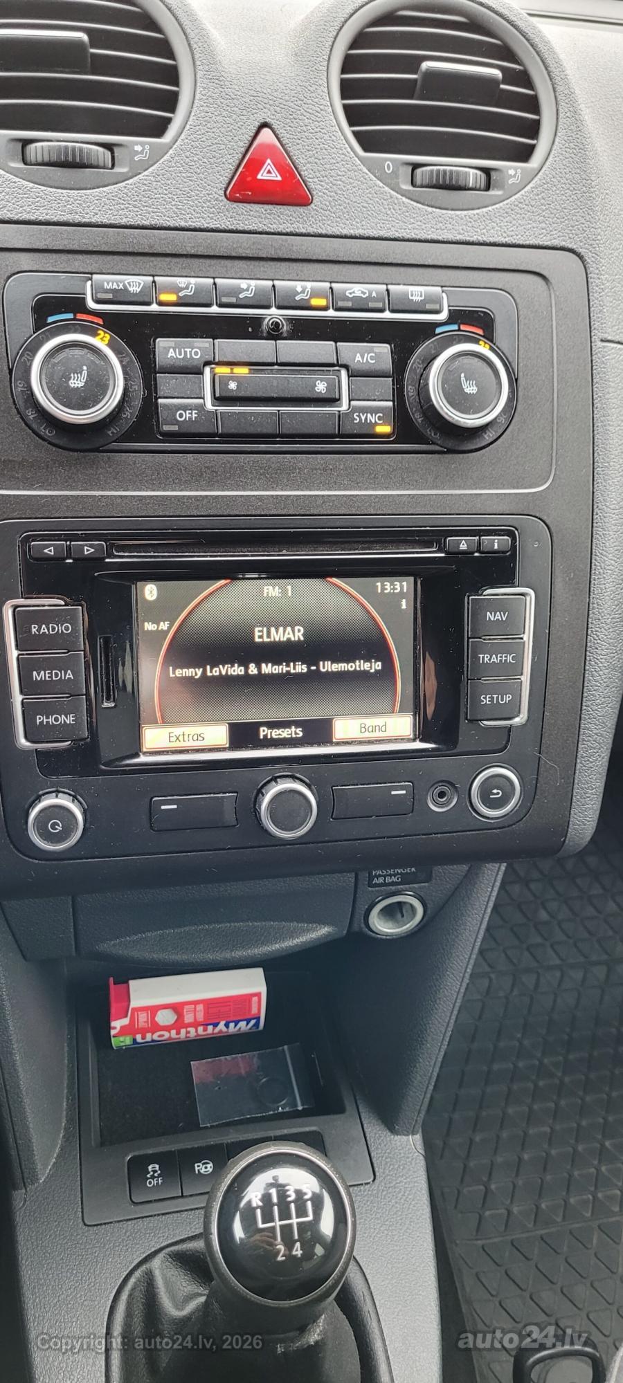 Balts Volkswagen Caddy 2012 Tallina, ar dzinēja tilpumu 1.60 L un nobraukumu 290 tūkst. km par 6000 €, foto 5 vietnē AUTOMOTO.COM.LV