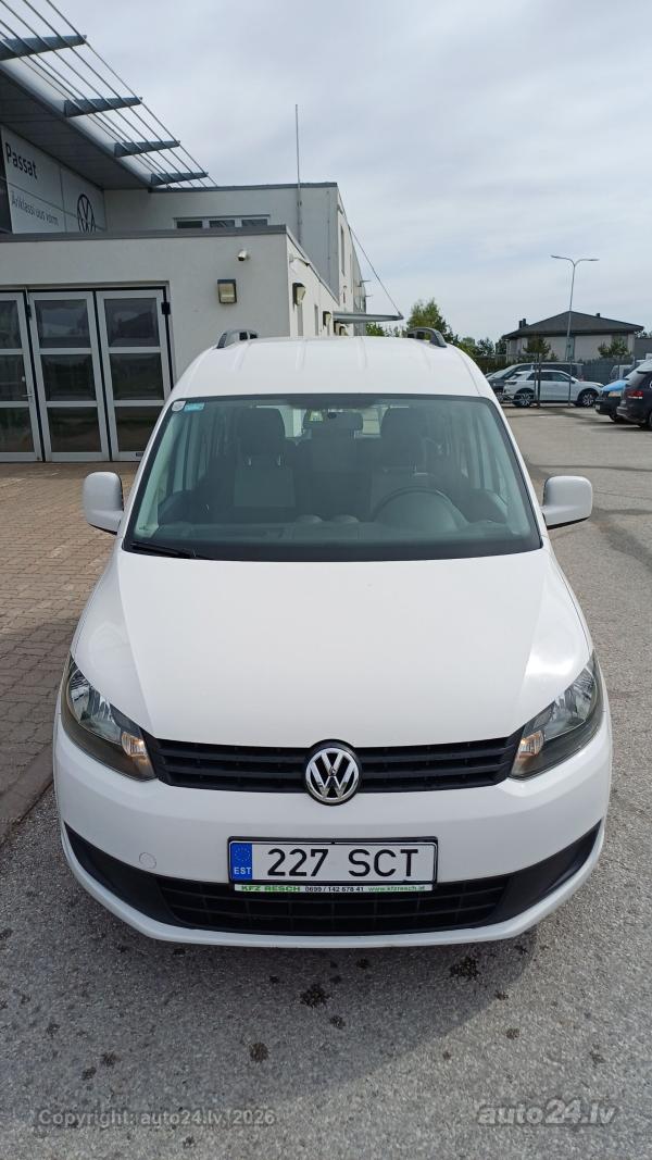 White Volkswagen Caddy 2013 in Tartu, with an engine capacity of 2.00 L and mileage of 128 thousand km for 7600 €, photo 8 on AUTOMOTO.COM.LV