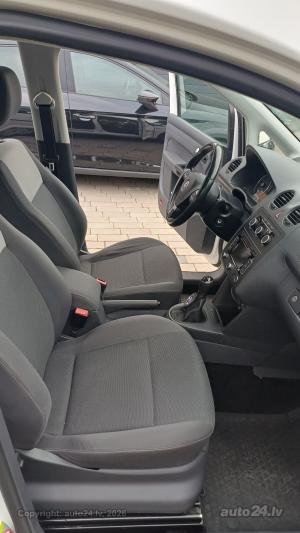 Balts Volkswagen Caddy 2013 Tartu, ar dzinēja tilpumu 2.00 L un nobraukumu 128 tūkst. km par 7600 €, foto 11 vietnē AUTOMOTO.COM.LV