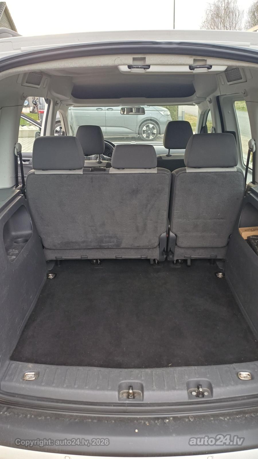 Balts Volkswagen Caddy 2013 Tartu, ar dzinēja tilpumu 2.00 L un nobraukumu 128 tūkst. km par 7600 €, foto 14 vietnē AUTOMOTO.COM.LV
