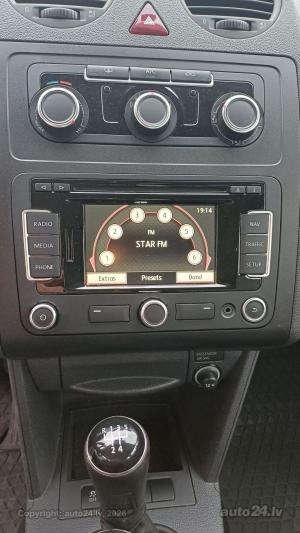 Balts Volkswagen Caddy 2013 Tartu, ar dzinēja tilpumu 2.00 L un nobraukumu 128 tūkst. km par 7600 €, foto 15 vietnē AUTOMOTO.COM.LV