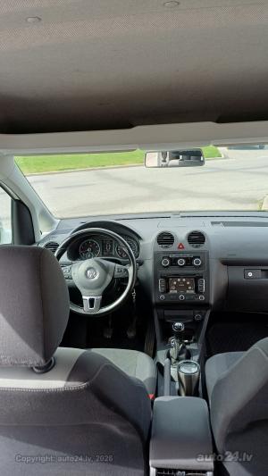 Balts Volkswagen Caddy 2013 Tartu, ar dzinēja tilpumu 2.00 L un nobraukumu 128 tūkst. km par 7600 €, foto 16 vietnē AUTOMOTO.COM.LV