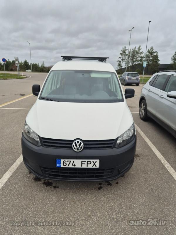 White Volkswagen Caddy 2013 in Tallinn, with an engine capacity of 2.00 L and mileage of 170 thousand km for 12000 €, photo 1 on AUTOMOTO.COM.LV