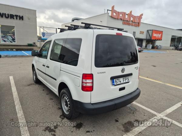 White Volkswagen Caddy 2013 in Tallinn, with an engine capacity of 2.00 L and mileage of 170 thousand km for 12000 €, photo 4 on AUTOMOTO.COM.LV