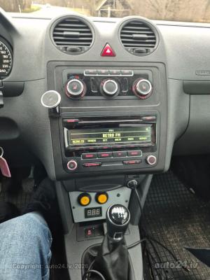 Balts Volkswagen Caddy 2013 Tallina, ar dzinēja tilpumu 2.00 L un nobraukumu 170 tūkst. km par 12000 €, foto 7 vietnē AUTOMOTO.COM.LV