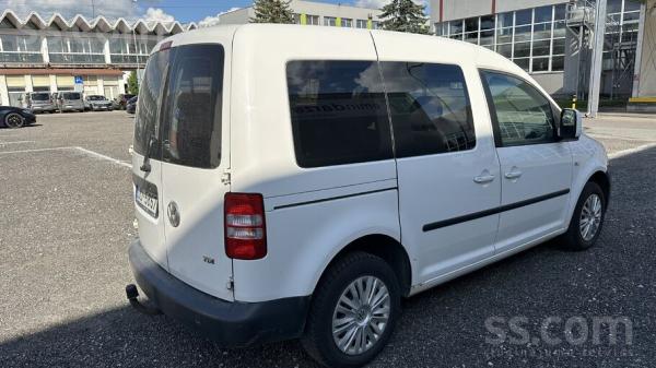 Balts Volkswagen Caddy 2014 Rīga, ar dzinēja tilpumu 1.60 L un nobraukumu 370 tūkst. km par 5850 €, foto 8 vietnē AUTOMOTO.COM.LV
