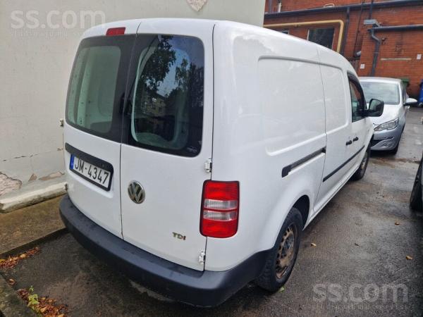White Volkswagen Caddy 2014 in Riga, with an engine capacity of 1.60 L and mileage of 323 thousand km for 3000 €, photo 4 on AUTOMOTO.COM.LV