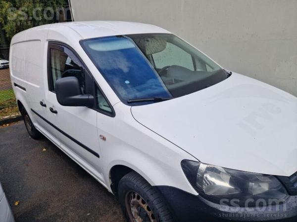 White Volkswagen Caddy 2014 in Riga, with an engine capacity of 1.60 L and mileage of 323 thousand km for 3000 €, photo 6 on AUTOMOTO.COM.LV