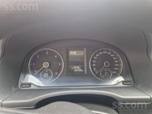 White Volkswagen Caddy 2014 in Riga, with an engine capacity of 1.60 L and mileage of 323 thousand km for 3000 €, photo 8 on AUTOMOTO.COM.LV