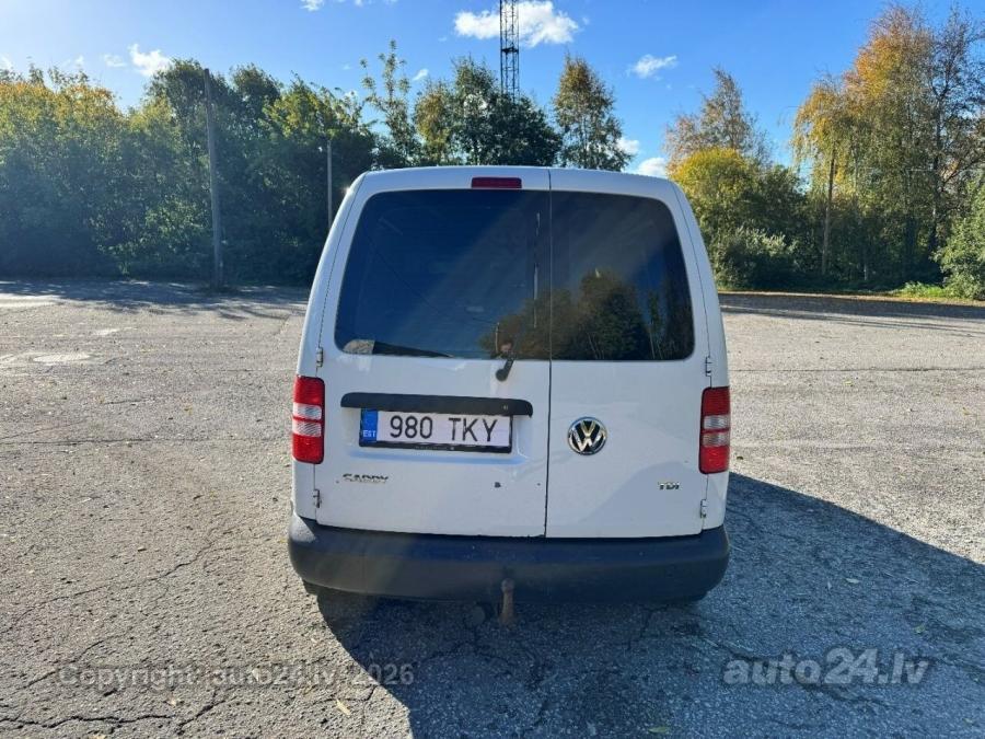 White Volkswagen Caddy 2014 in Tallinn, with an engine capacity of 1.60 L and mileage of 318 thousand km for 4250 €, photo 9 on AUTOMOTO.COM.LV