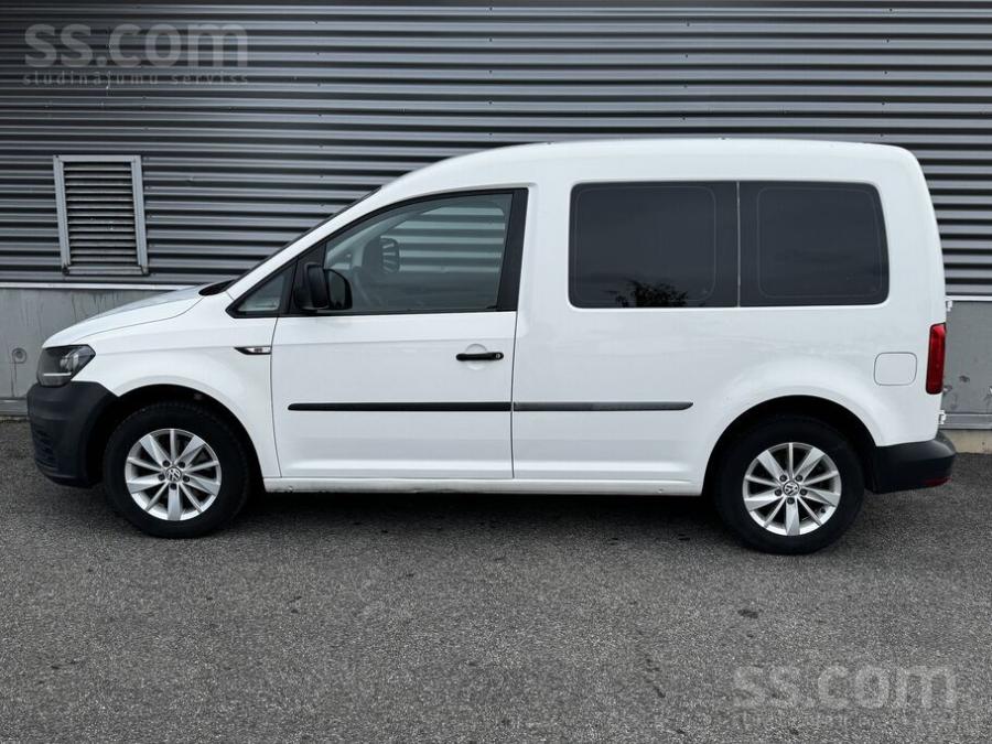 White Volkswagen Caddy 2015 in Riga, with an engine capacity of 1.60 L and mileage of 184 thousand km for 6900 €, photo 3 on AUTOMOTO.COM.LV