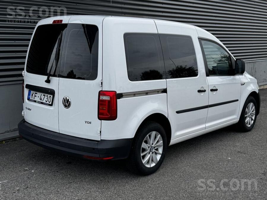 White Volkswagen Caddy 2015 in Riga, with an engine capacity of 1.60 L and mileage of 184 thousand km for 6900 €, photo 6 on AUTOMOTO.COM.LV