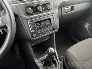 White Volkswagen Caddy 2015 in Riga, with an engine capacity of 1.60 L and mileage of 184 thousand km for 6900 €, photo 16 on AUTOMOTO.COM.LV