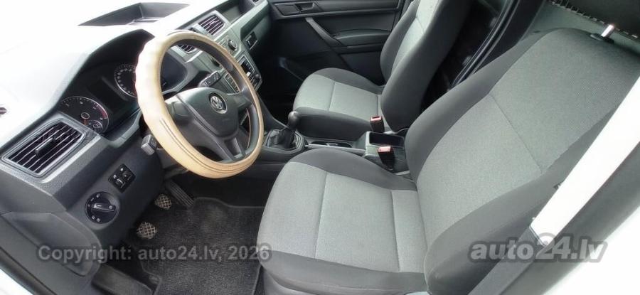 Balts Volkswagen Caddy 2016 Tallina, ar dzinēja tilpumu 2.00 L un nobraukumu 351 tūkst. km par 6200 €, foto 6 vietnē AUTOMOTO.COM.LV