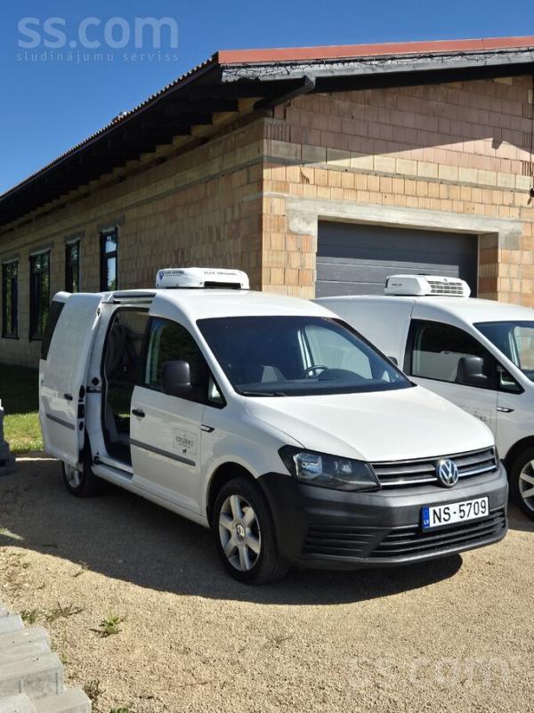 White Volkswagen Caddy 2016 in Riga, with an engine capacity of 2.00 L and mileage of 400 thousand km for 14500 €, photo 1 on AUTOMOTO.COM.LV