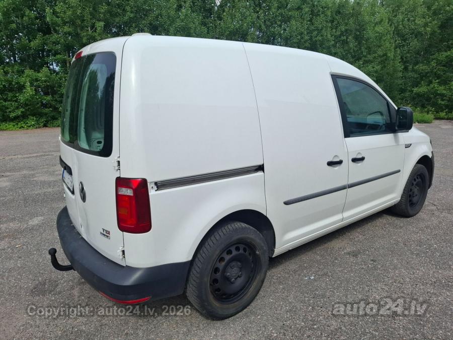 White Volkswagen Caddy 2016 in Tallinn, with an engine capacity of 1.40 L and mileage of 349 thousand km for 2700 €, photo 4 on AUTOMOTO.COM.LV