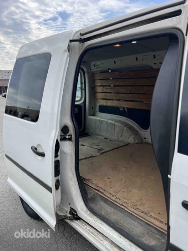 White Volkswagen Caddy 2017 in Narva, with an engine capacity of 1.40 L and mileage of 413 thousand km for 3999 €, photo 10 on AUTOMOTO.COM.LV