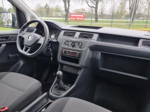 White Volkswagen Caddy 2018 in Riga, with an engine capacity of 2.00 L and mileage of 62 thousand km for 9990 €, photo 15 on AUTOMOTO.COM.LV