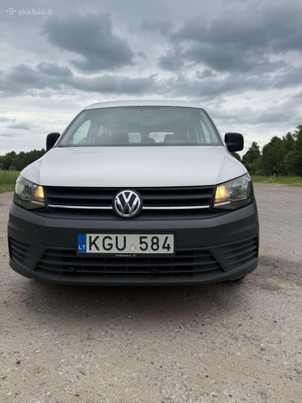 White Volkswagen Caddy 2018 in Lazdijai, with an engine capacity of 2.00 L and mileage of 605 thousand km for 7000 €, photo 4 on AUTOMOTO.COM.LV
