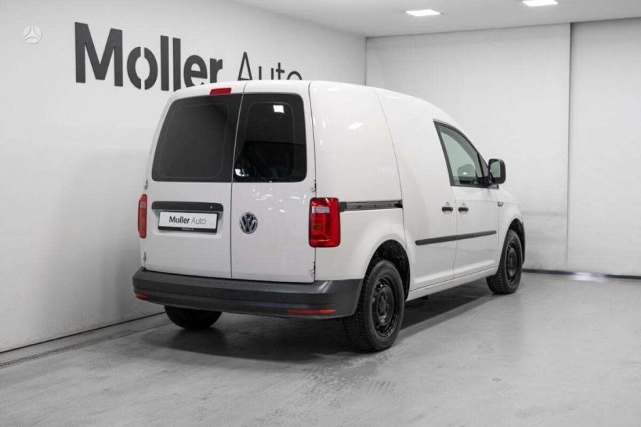 White Volkswagen Caddy 2018 in Vilnius, with an engine capacity of 2.00 L and mileage of 116 thousand km for 9500 €, photo 3 on AUTOMOTO.COM.LV