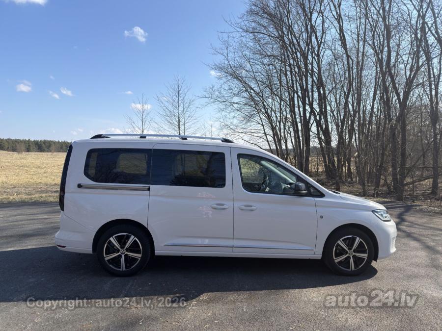White Volkswagen Caddy 2021 in Tallinn, with an engine capacity of 2.00 L and mileage of 154 thousand km for 23900 €, photo 4 on AUTOMOTO.COM.LV