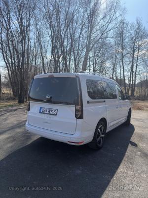 White Volkswagen Caddy 2021 in Tallinn, with an engine capacity of 2.00 L and mileage of 154 thousand km for 23900 €, photo 8 on AUTOMOTO.COM.LV