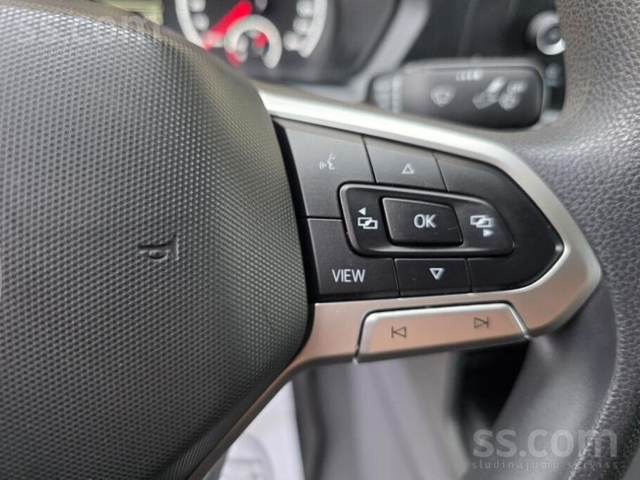 White Volkswagen Caddy 2021 in Riga, with an engine capacity of 2.00 L and mileage of 138 thousand km for 14495 €, photo 25 on AUTOMOTO.COM.LV