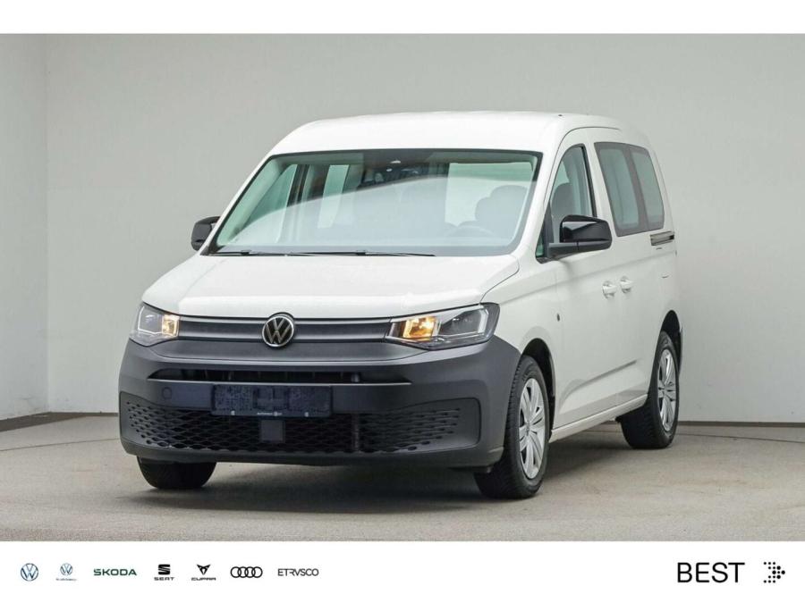 White Volkswagen Caddy 2022 in Kaunas, with an engine capacity of 1.50 L and mileage of 84 thousand km for 22741 €, photo 1 on AUTOMOTO.COM.LV