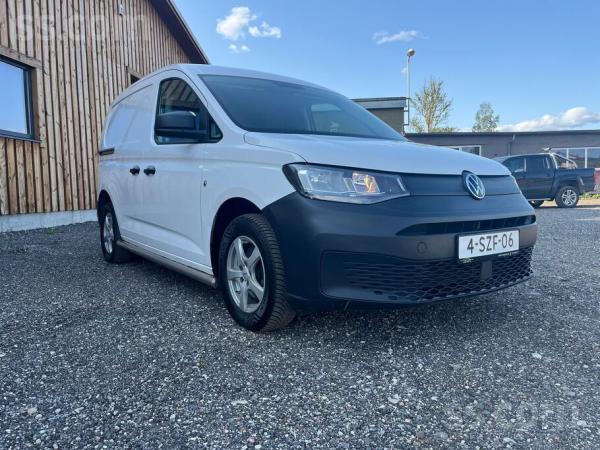 White Volkswagen Caddy 2023 in Cesis, with an engine capacity of 2.00 L and mileage of 220 thousand km for 12950 €, photo 2 on AUTOMOTO.COM.LV