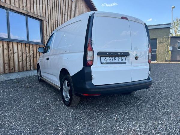 White Volkswagen Caddy 2023 in Cesis, with an engine capacity of 2.00 L and mileage of 220 thousand km for 12950 €, photo 4 on AUTOMOTO.COM.LV