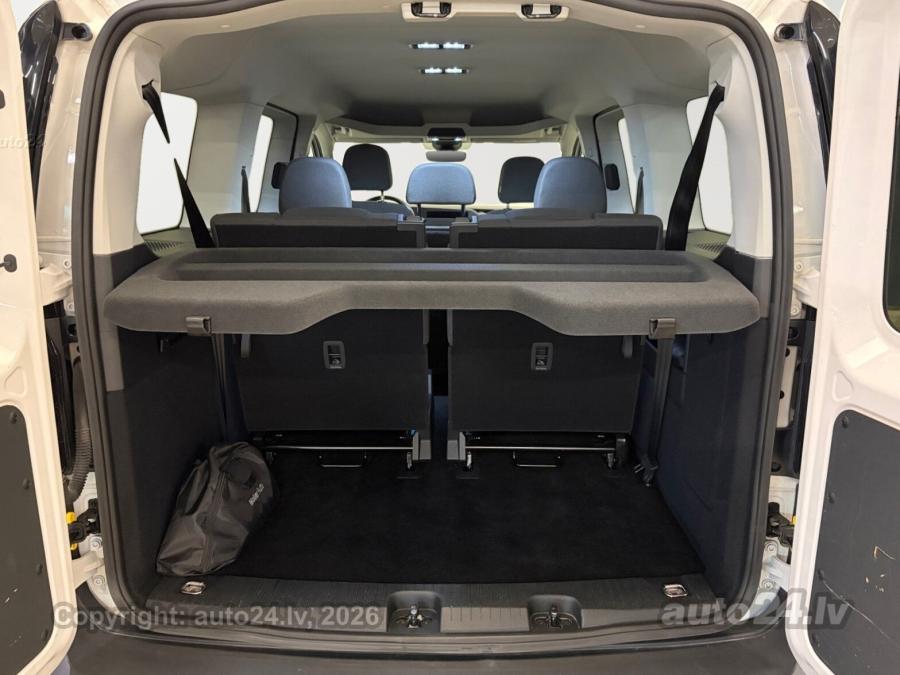Balts Volkswagen Caddy 2023 Tallina, ar dzinēja tilpumu 2.00 L un nobraukumu 191 tūkst. km par 20900 €, foto 14 vietnē AUTOMOTO.COM.LV